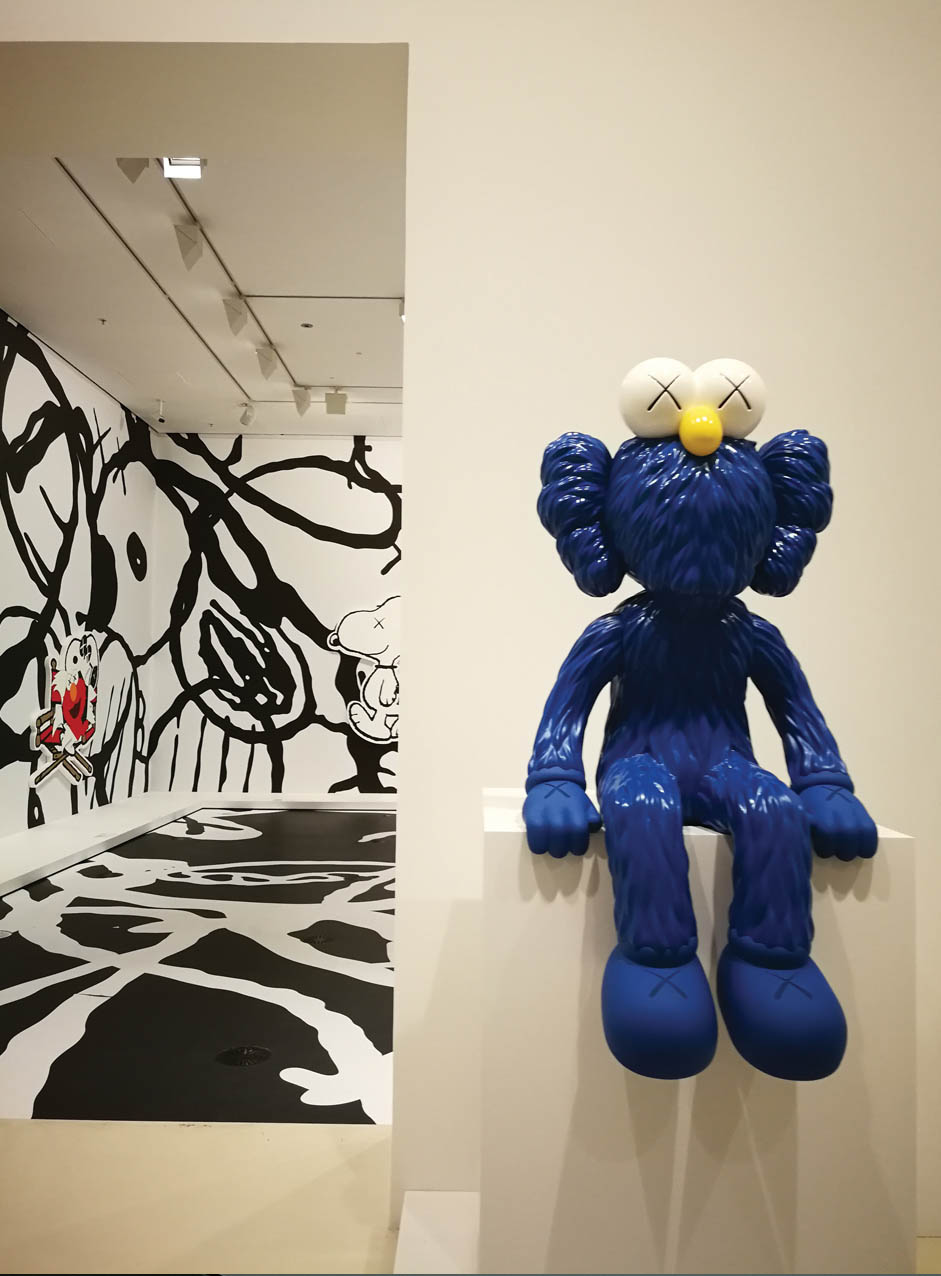 KAWS IN NGV (NGV KAWS 的艺术) | EZ AUSTRALIA.NEWS